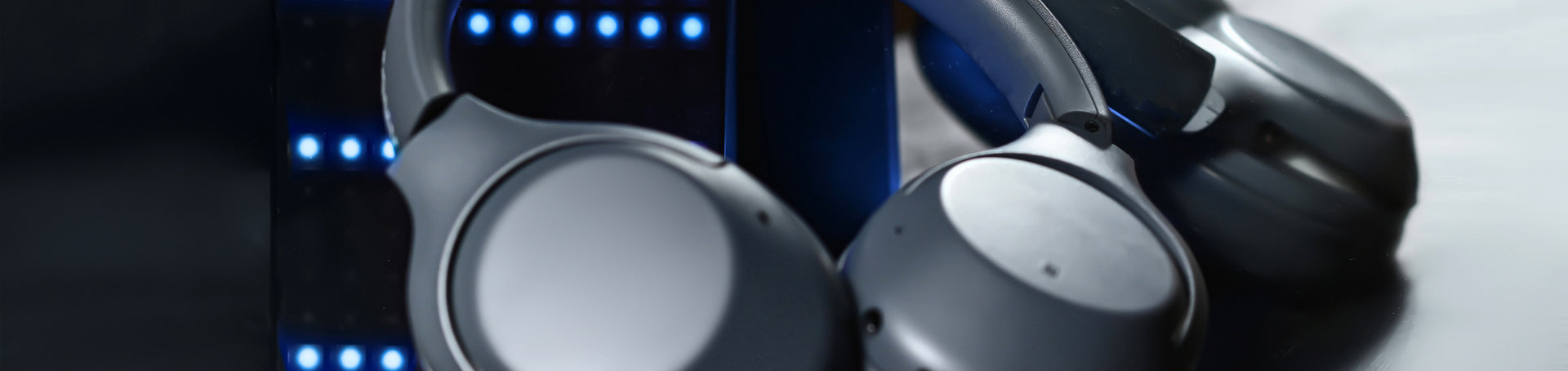 Earphone – LOG-ON (Corporate Program)